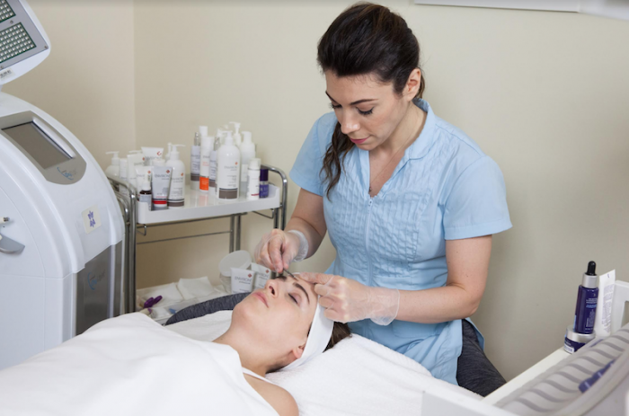 What Is Dermaplaning and Should I Do It?